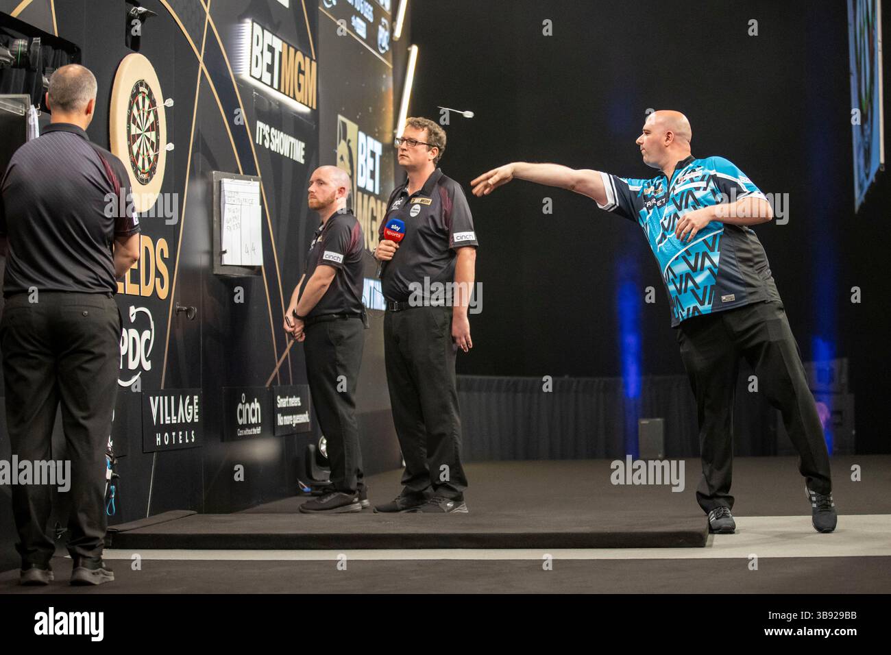 First Direct Arena, Leeds, UK. 8th May, 2025. 2025 PDC Premier League ...