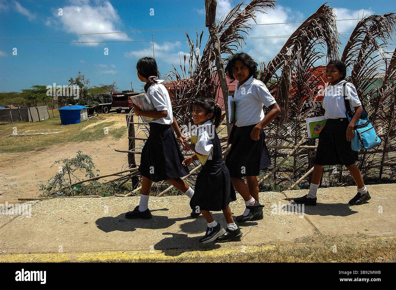 Wayuu girl hi-res stock photography and images - Alamy