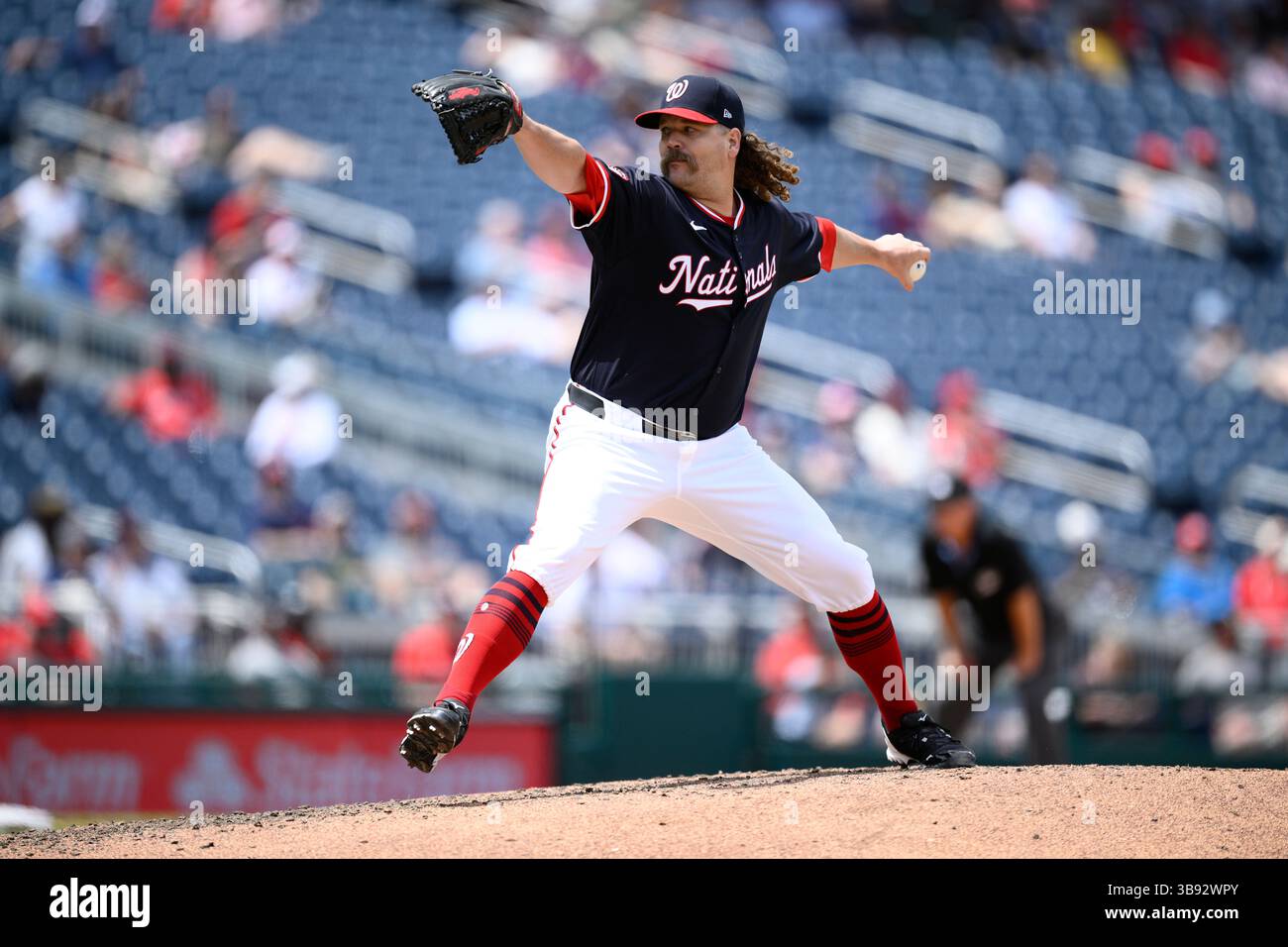 Washington Nationals relief pitcher Andrew Chafin (53) in action during ...