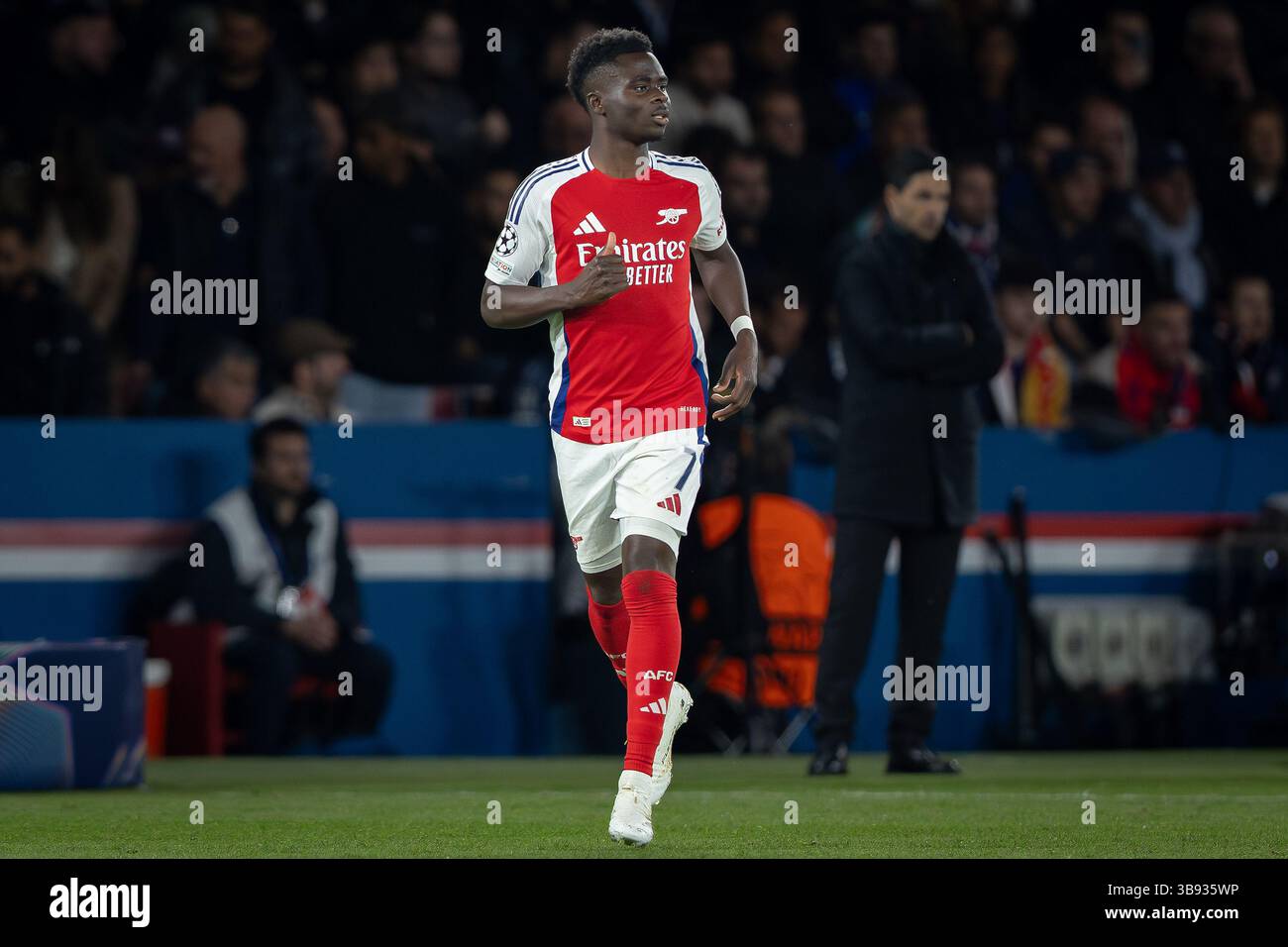 Bukayo Saka (7) of Arsenal during the Paris Saint-Germain v Arsenal ...