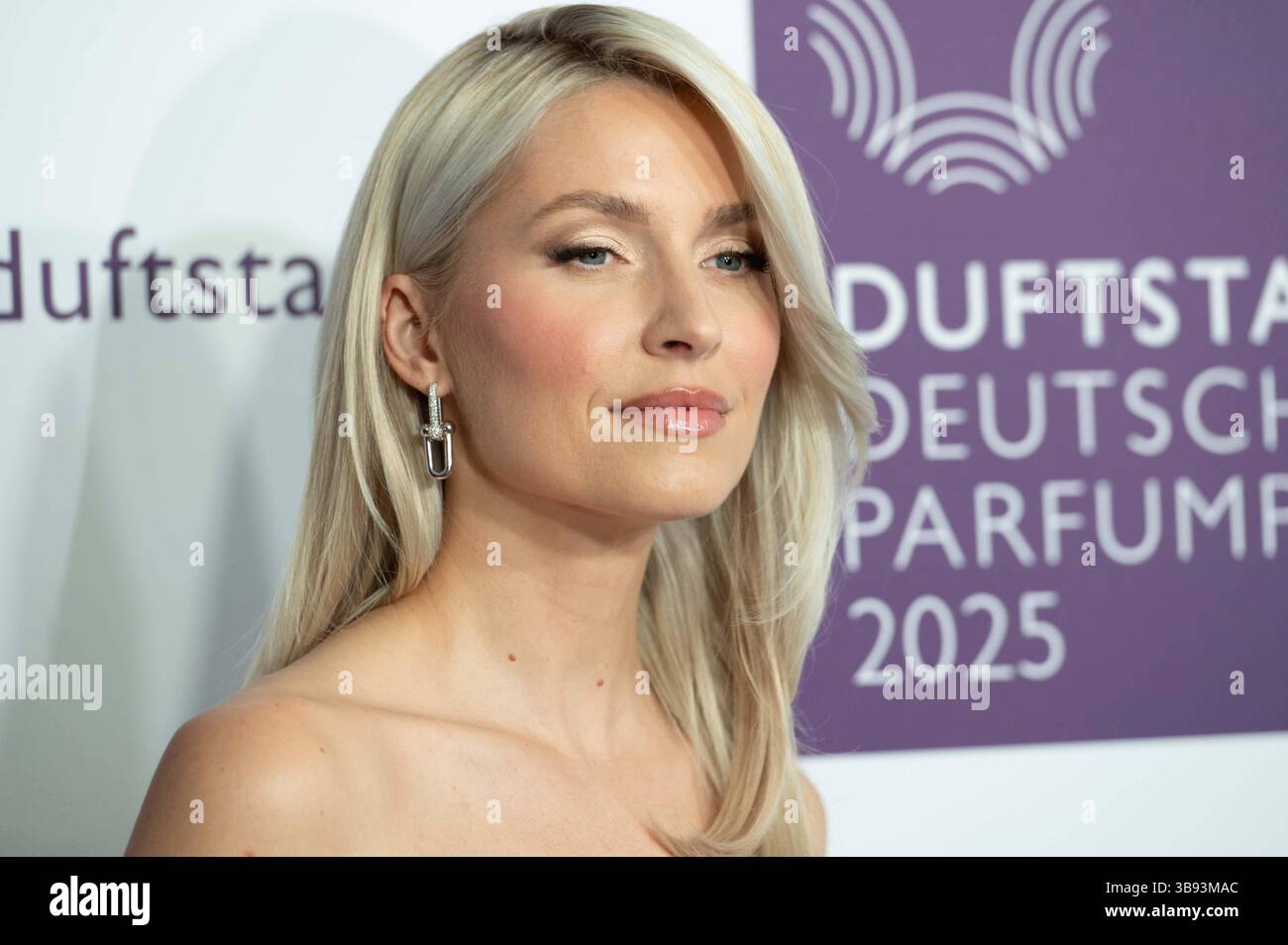 Lena GERCKE, Model, Portraet, Porträt, Portrait, Angeschnittenes ...