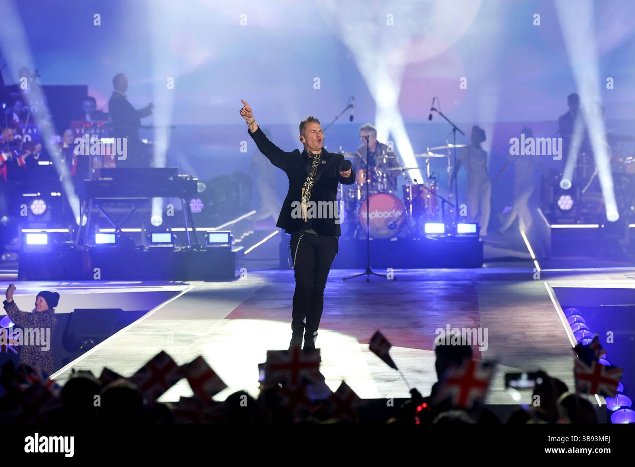 Toploader perform during the concert celebrating the 80th Anniversary ...