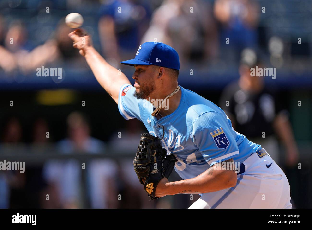 Kansas City Royals relief pitcher Steven Cruz throws during the ninth ...