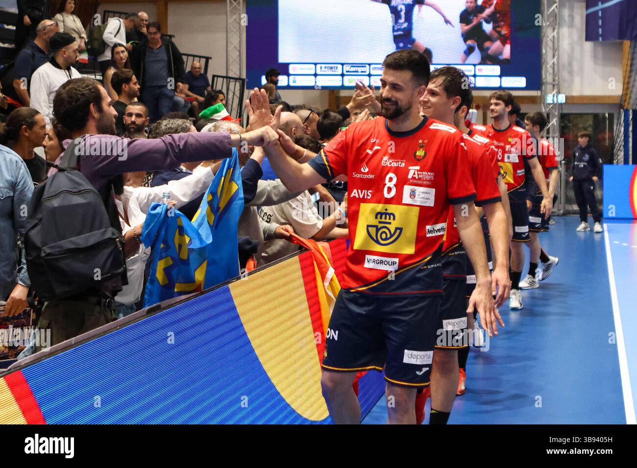 Fasano, Italy. 08th May, 2025. Spanish players give five to their ...