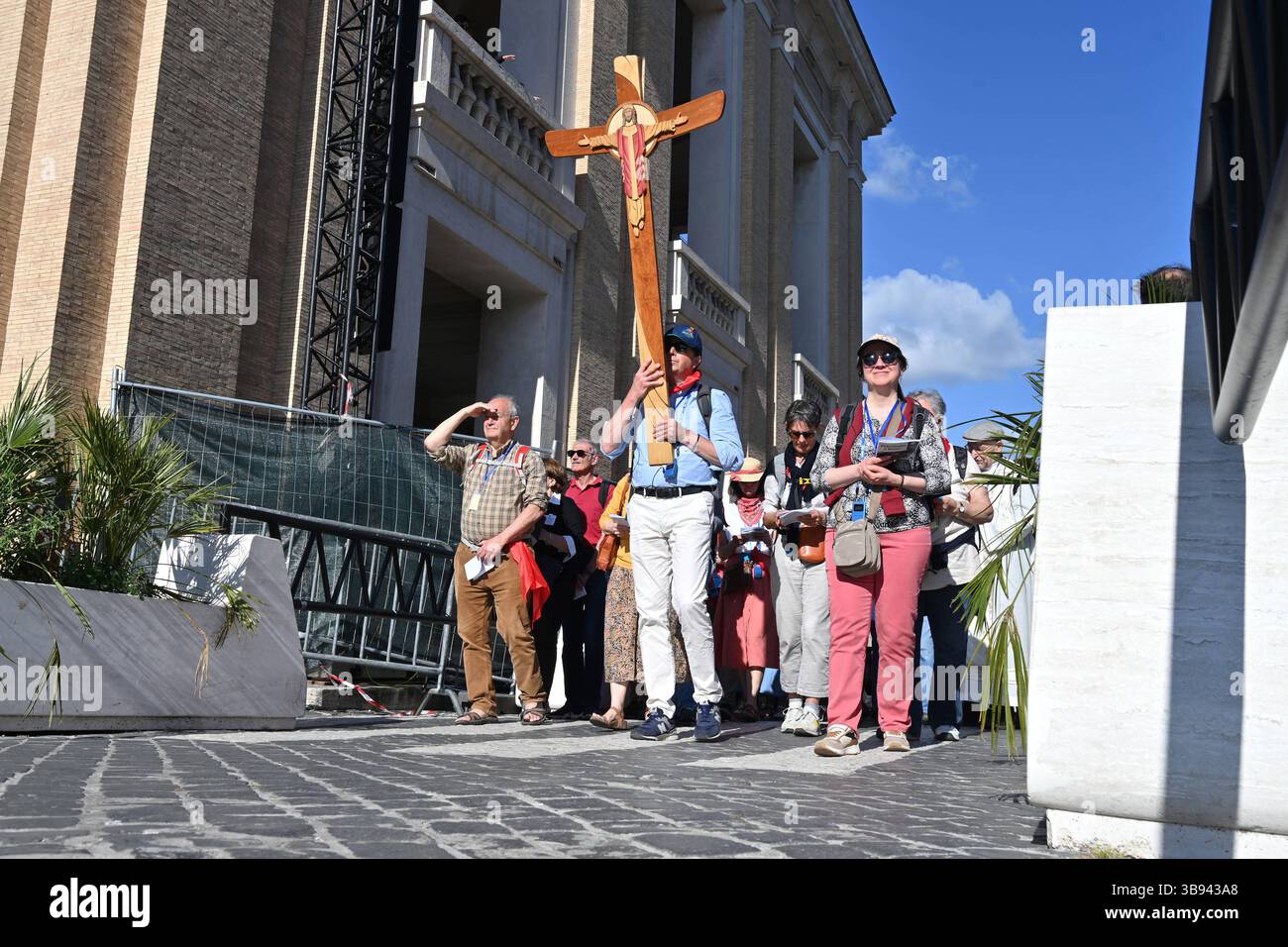 Italy, Rome, Vatican, 080525. On the second day of the conclave, in the ...