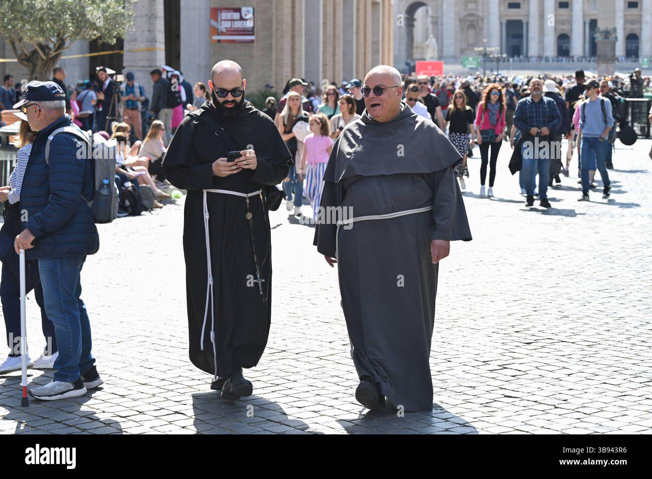 Italy, Rome, Vatican, 080525. On the second day of the conclave, in the ...