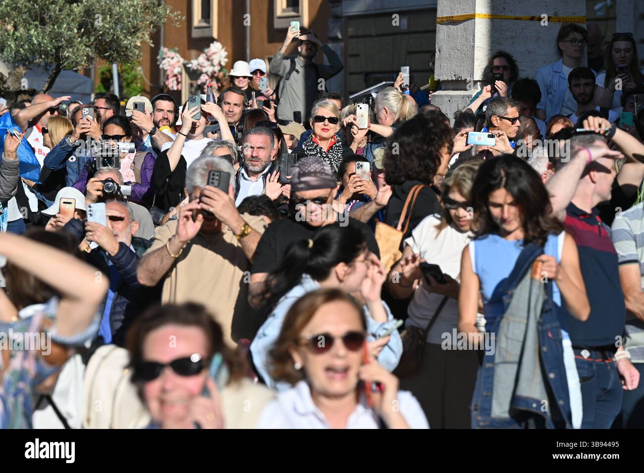 Italy, Rome, Vatican, 080525. On the second day of the conclave, in the ...