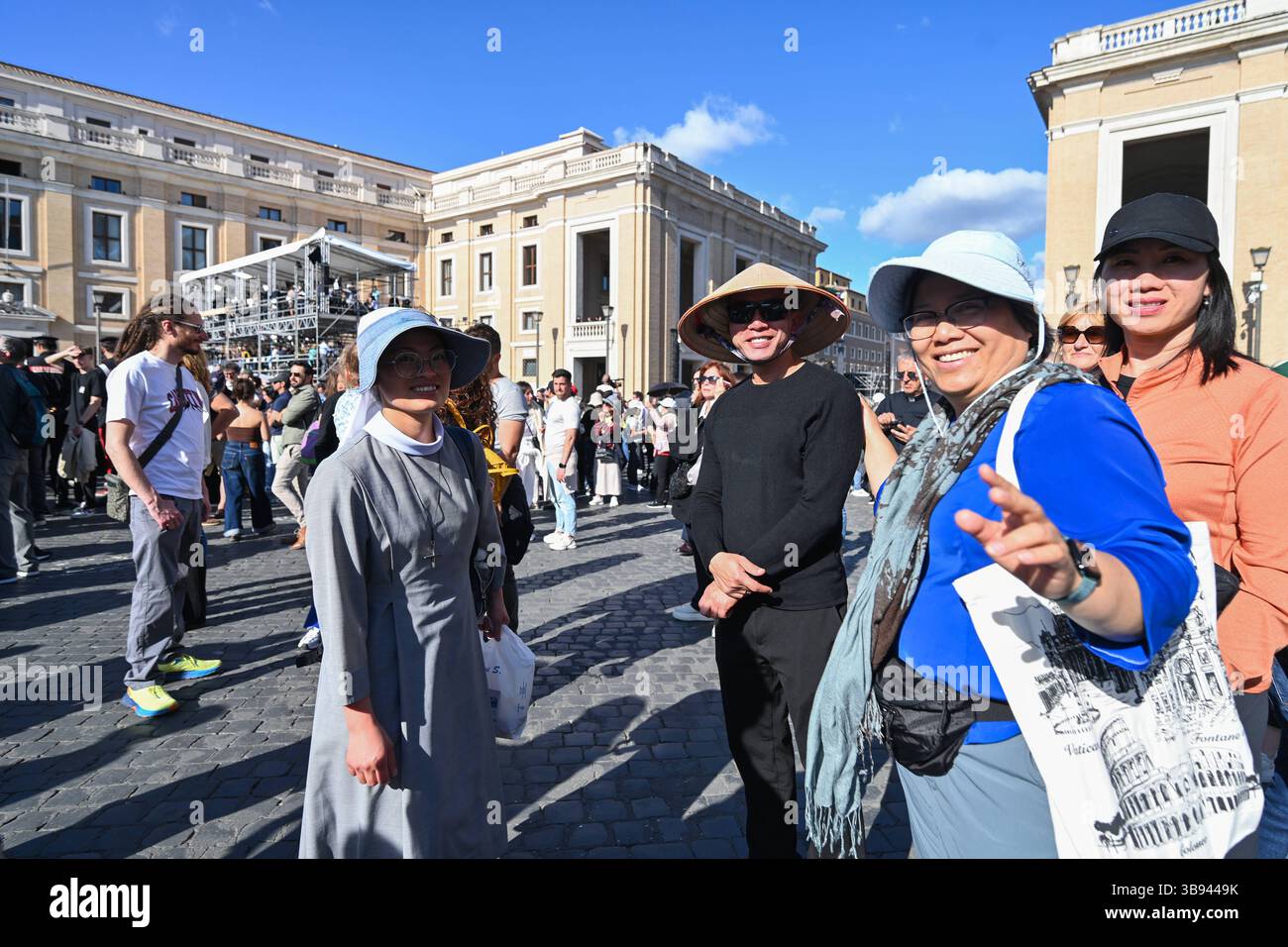 Italy, Rome, Vatican, 080525. On the second day of the conclave, in the ...