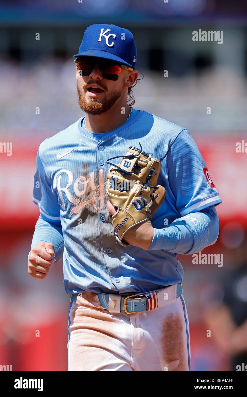 KANSAS CITY, MO - MAY 08: Kansas City Royals shortstop Bobby Witt Jr ...
