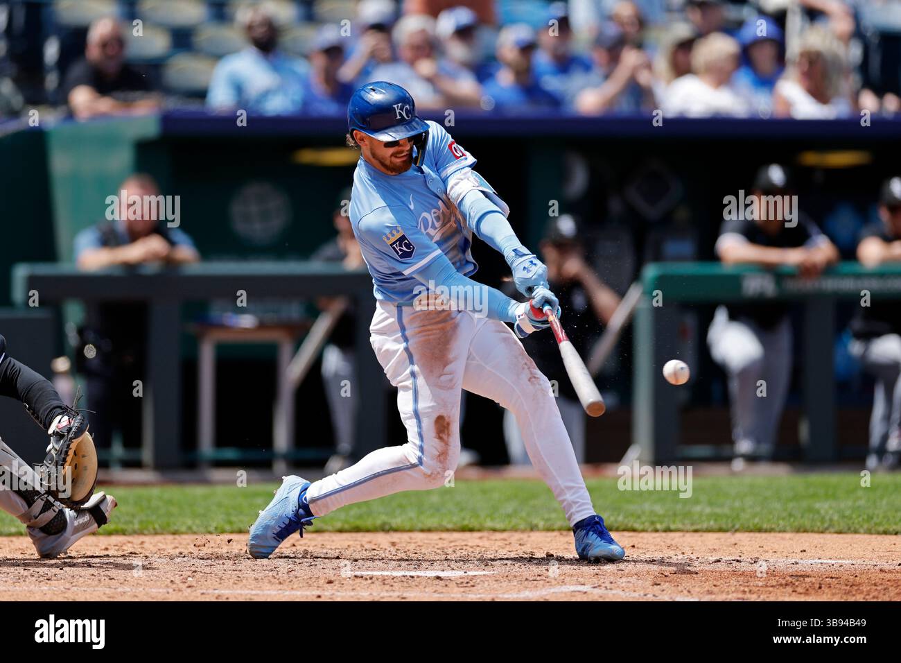 KANSAS CITY, MO - MAY 08: Kansas City Royals shortstop Bobby Witt Jr ...