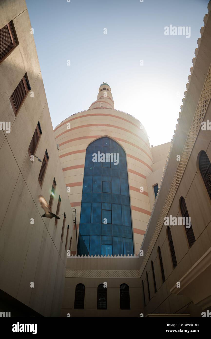 Spiral Mosque of the Kassem Darwish Fakhroo Islamic Centre in Doha ...