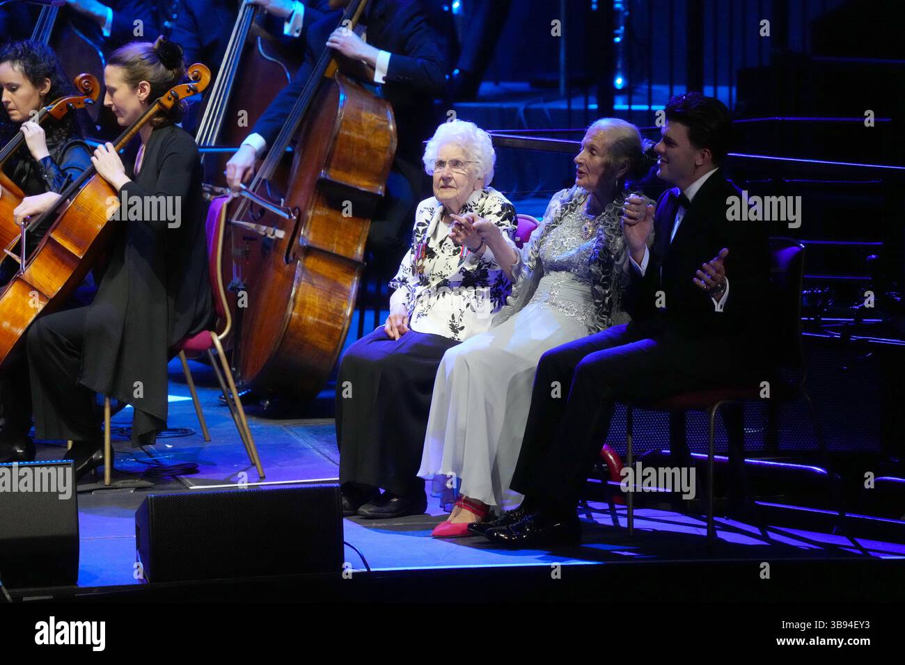 (left to right) Wrens veteran Ruth Barnwell, WW2 evacuee Doreen Simson ...