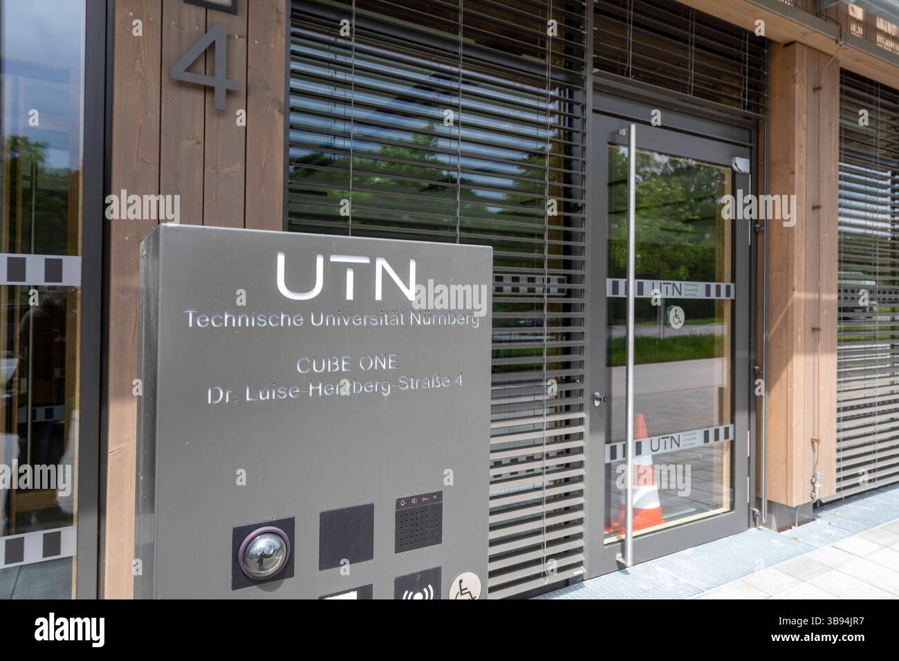 Entrance social science building hi-res stock photography and images ...