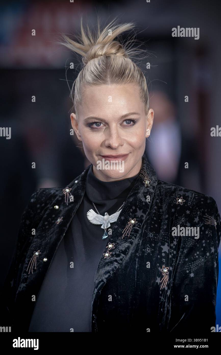 Poppy Delevingne attends the "Ocean With David Attenborough" World ...