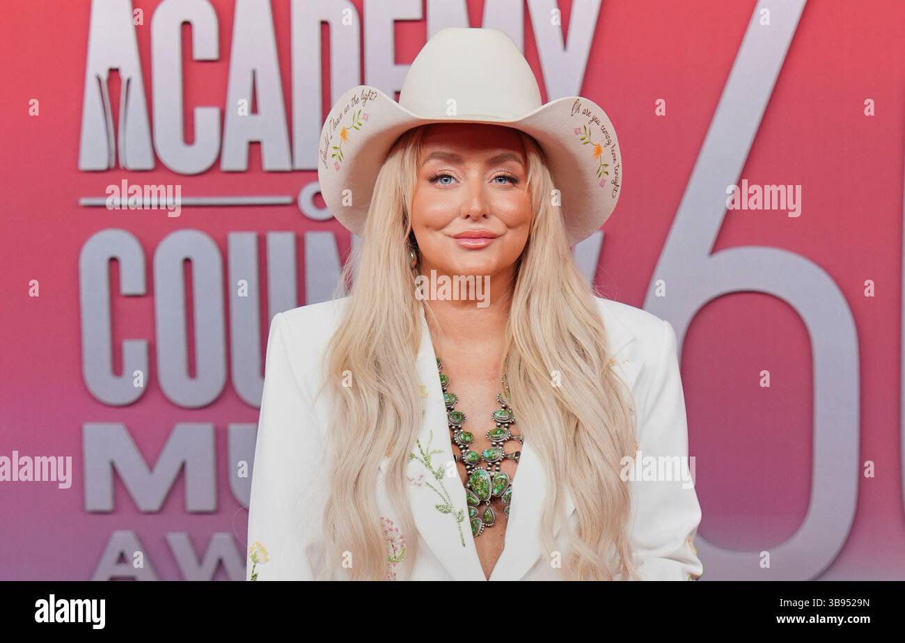 Jessie Jo Dillon arrives at the 60th annual Academy of Country Music ...