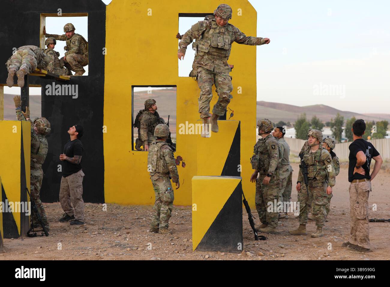 Iraq. 28th Apr, 2025. U.S. Army Soldiers assigned to 101st Airborne ...
