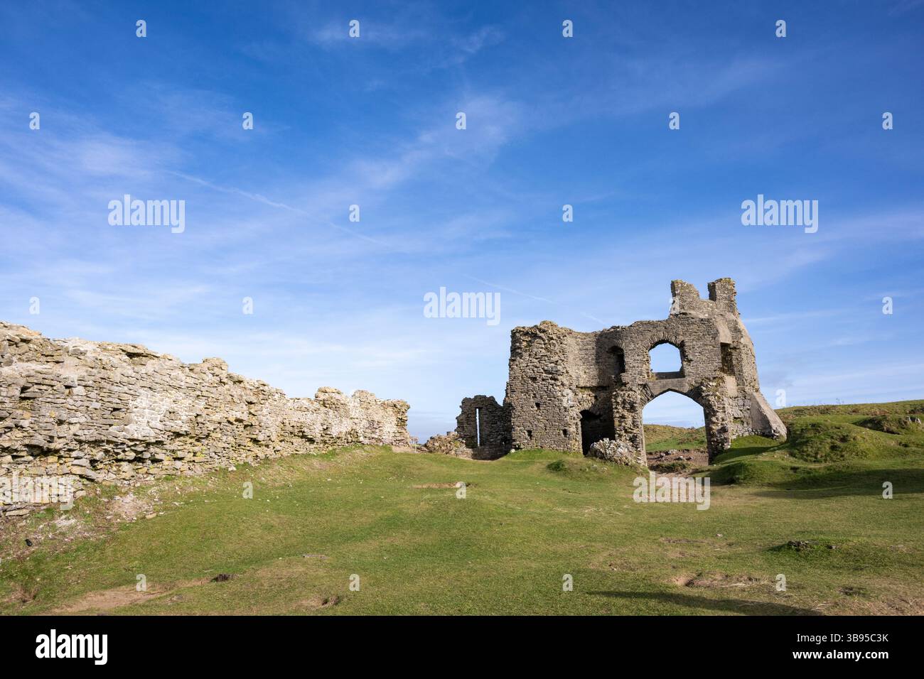 Pennard Castle, Gower Peninsula, Wales Stock Photo - Alamy