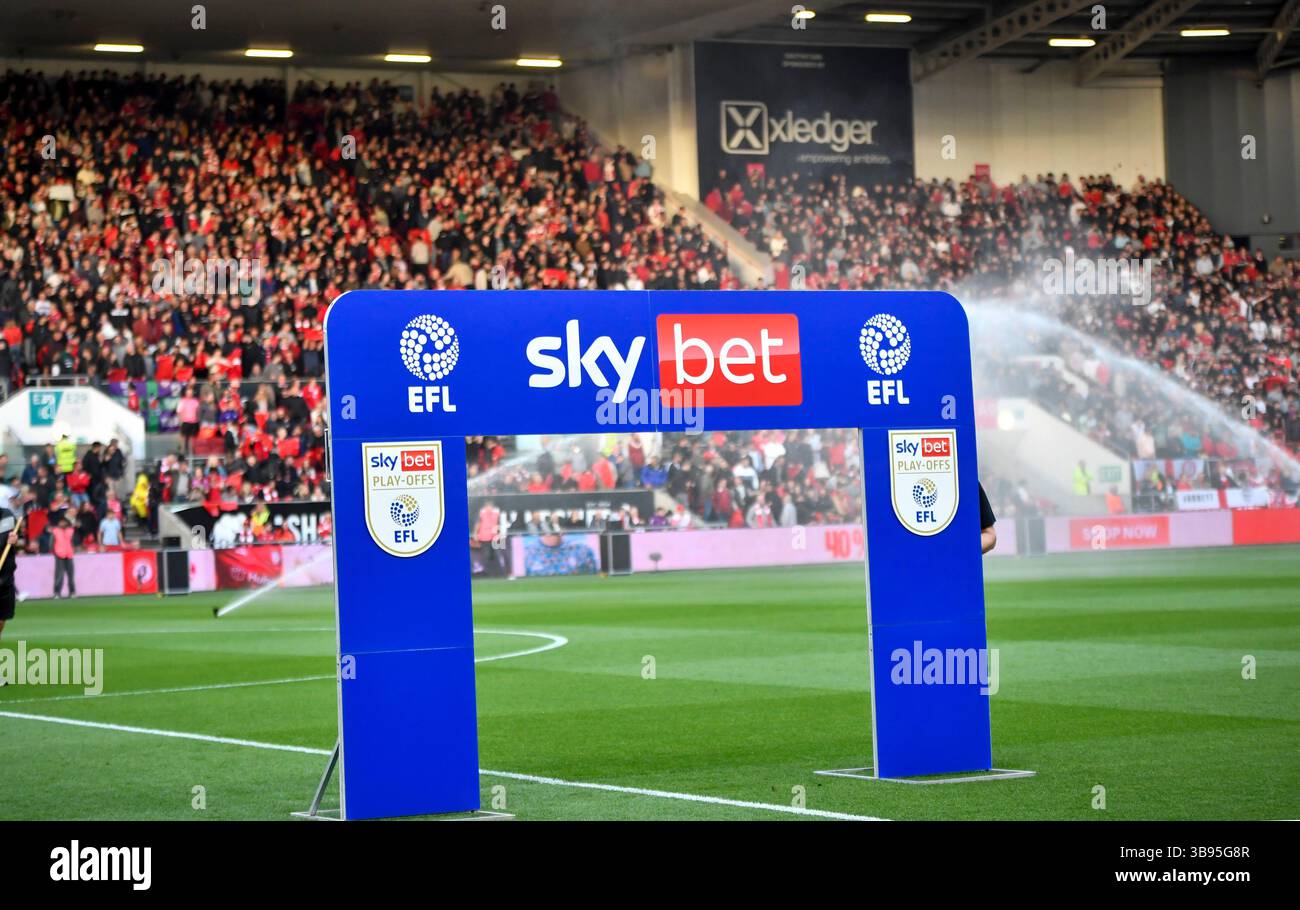 Ashton Gate, Bristol, UK. 8th May, 2025. EFL Championship Play Off ...