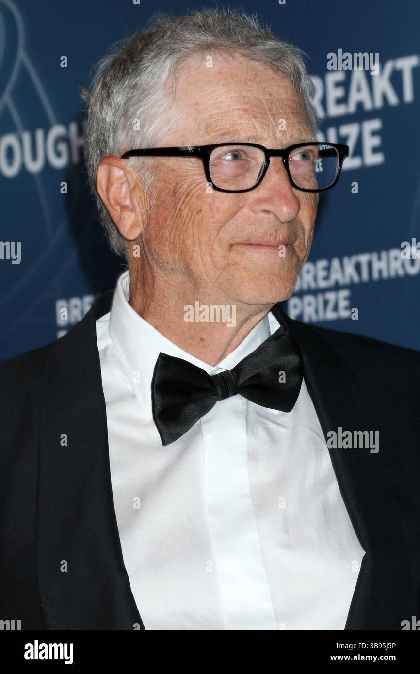 11th Breakthrough Prize Awards at Barker Hanger on April 5, 2025 in ...
