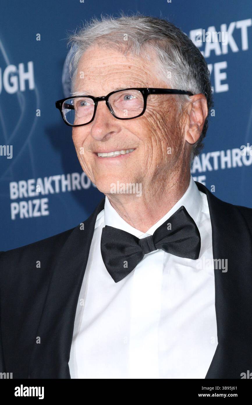 11th Breakthrough Prize Awards at Barker Hanger on April 5, 2025 in ...