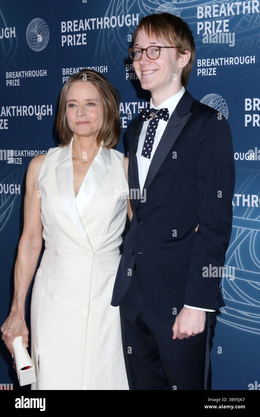 11th Breakthrough Prize Awards at Barker Hanger on April 5, 2025 in ...