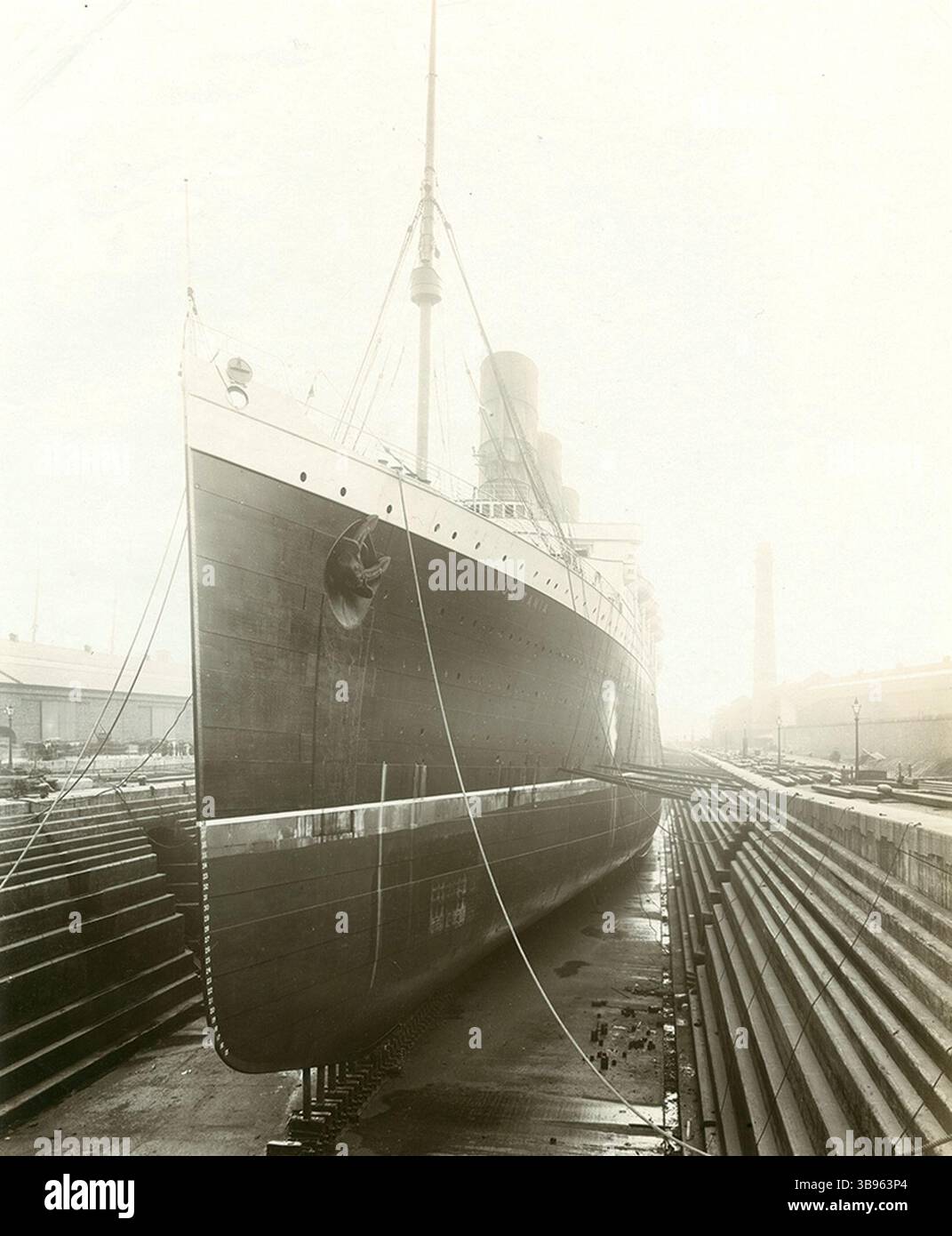 The Lusitania under construction at John Brown on Clydebank. Lusitania ...