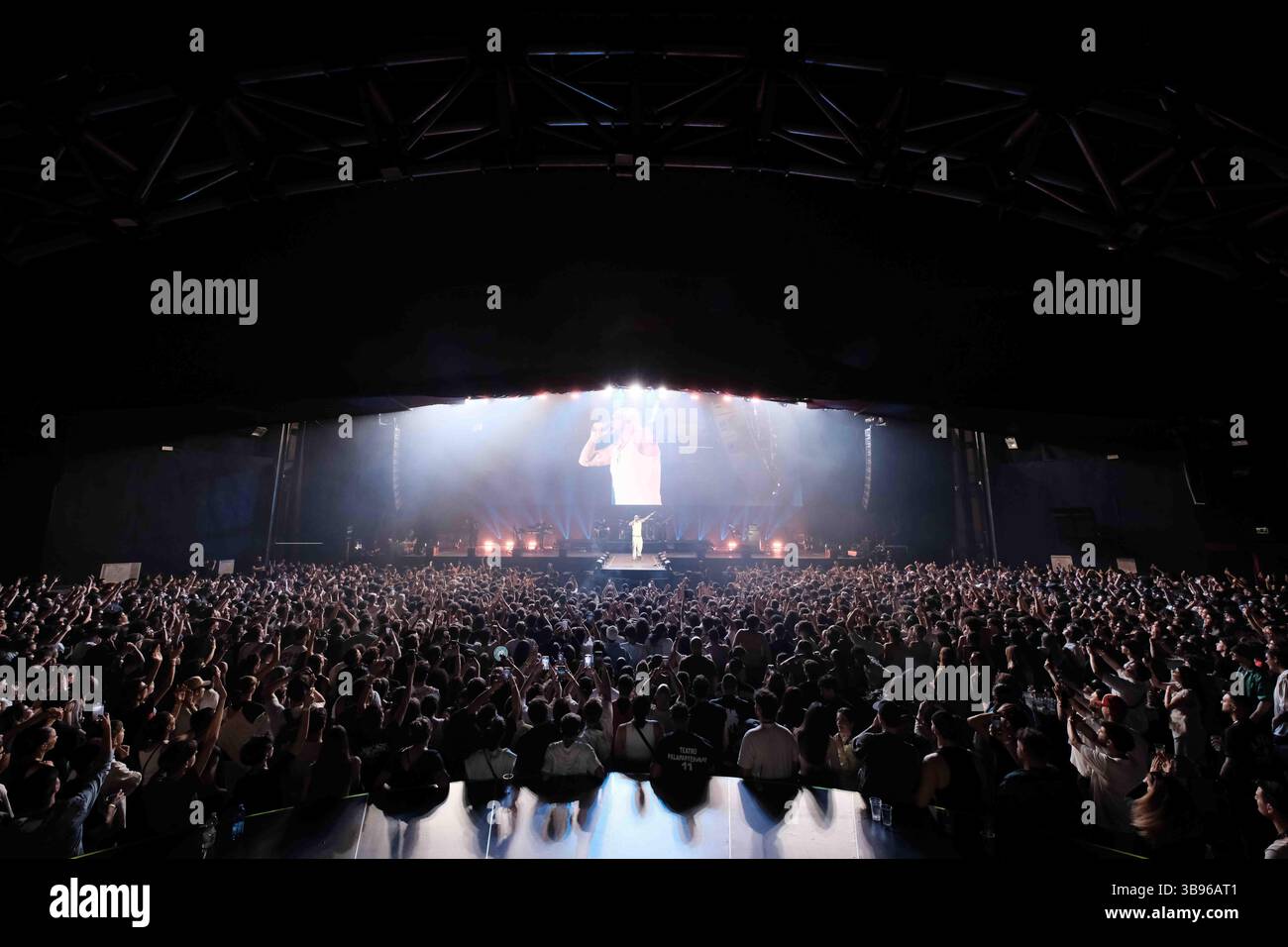 Napoli, Italy. 08th May, 2025. Palapartenope, Napoli, Italy, May 08 ...