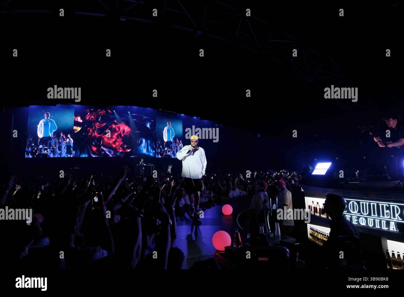 Napoli, Italy. 08th May, 2025. Palapartenope, Napoli, Italy, May 08 ...