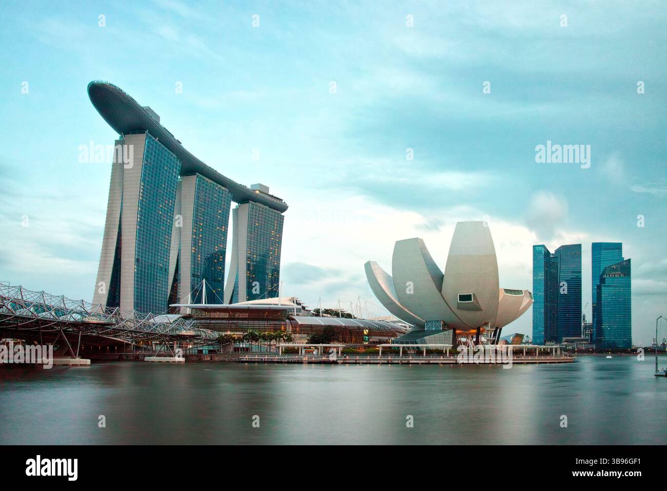 The iconic Marina Bay Sands Hotel in Singapore Stock Photo - Alamy