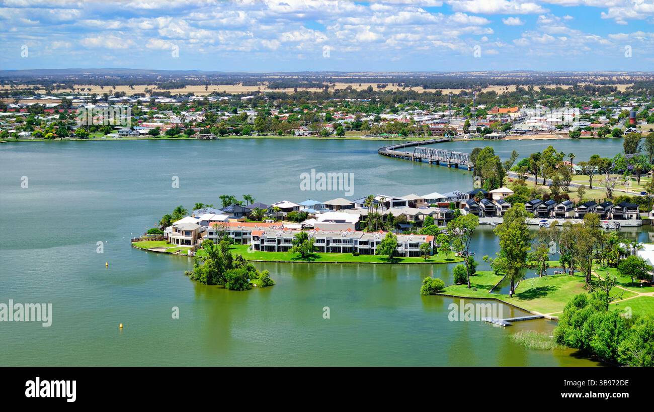 Yarrawonga bridge hi-res stock photography and images - Alamy