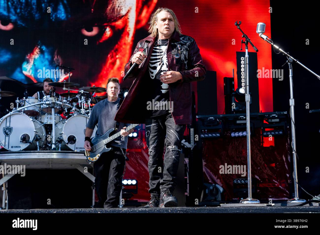 Matt Walst of Three Days Grace performs during Sonic Temple Art and ...