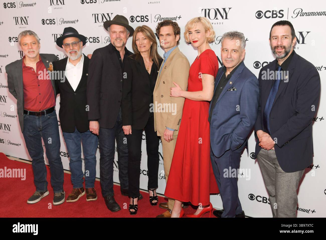 Erik Della Penna, David Yazbek, Jeb Brown, Lia Vollack, Andrew Durand ...