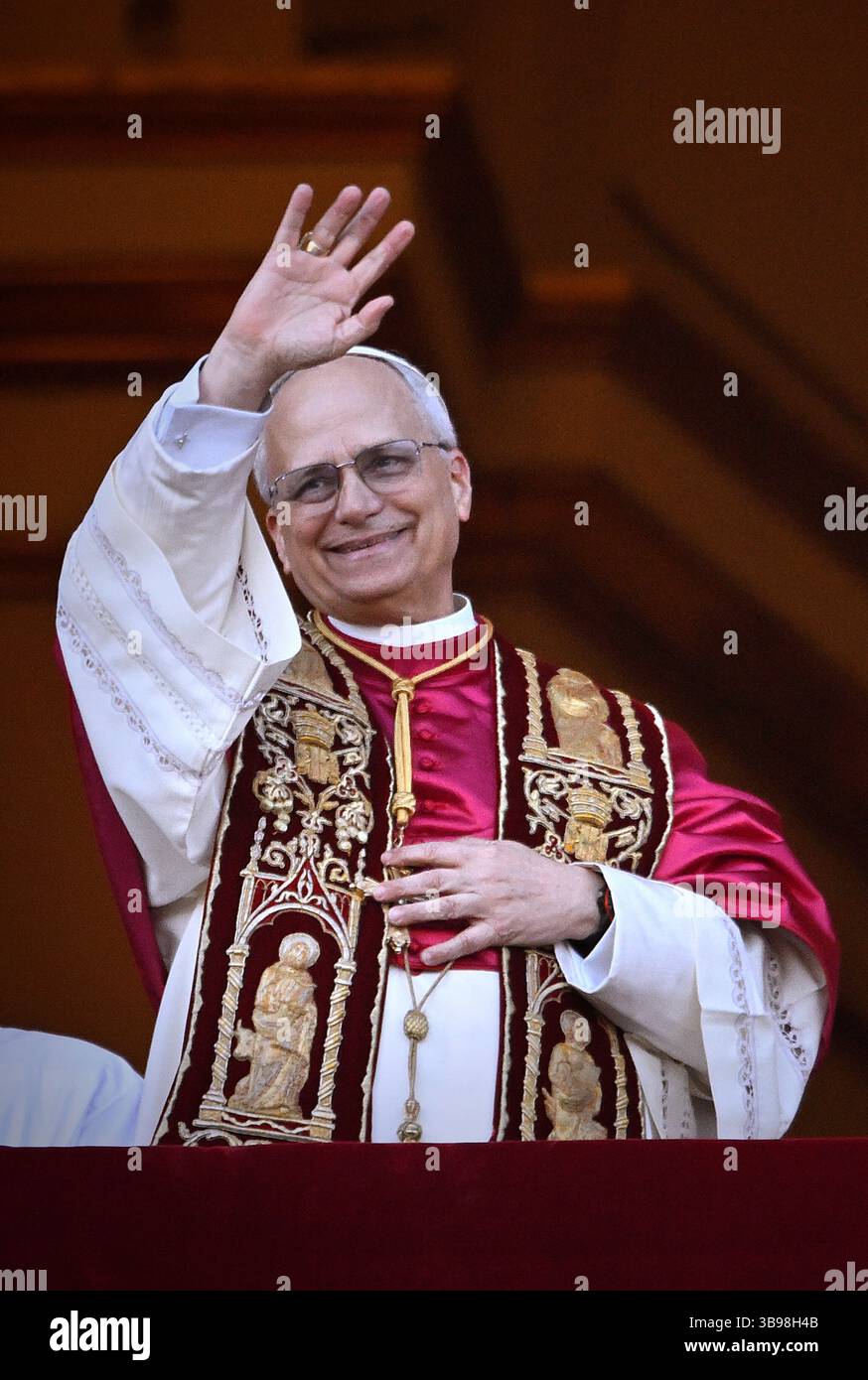 Vatican City, Vatican. 08th May, 2025. VATICAN CITY, VATICAN - MAY 08 ...