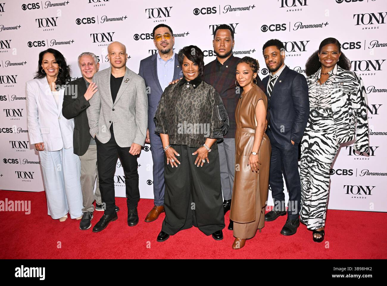 Debra Martin Chase, from left, David Stone, Glenn Davis, Harry Lennix ...