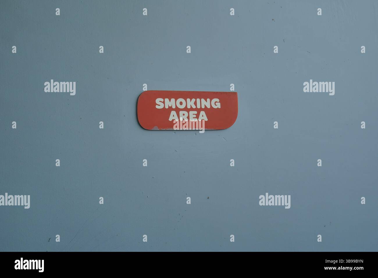 Smoking area icon on hi-res stock photography and images - Alamy