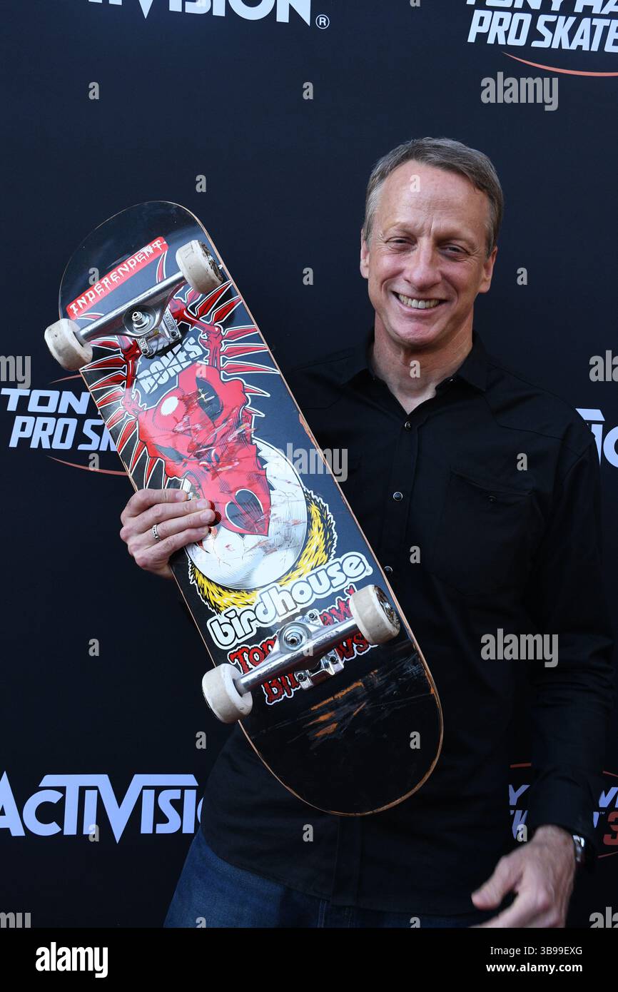 Los Angeles, California, USA 8th May 2025 Skateboarder Tony Hawk ...