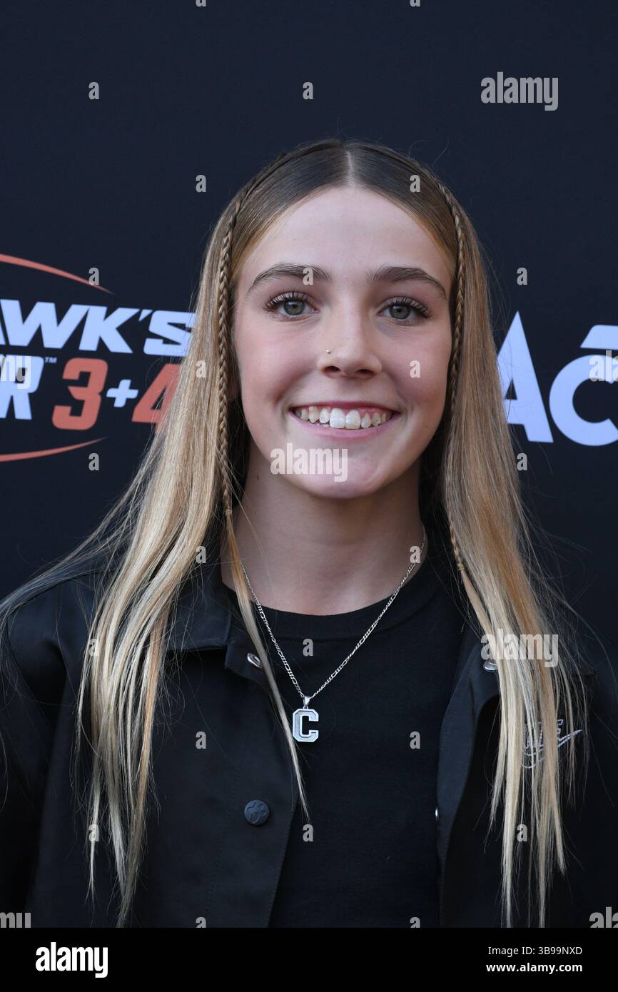 Los Angeles, California, USA 8th May 2025 Skateboarder Chloe Covell ...