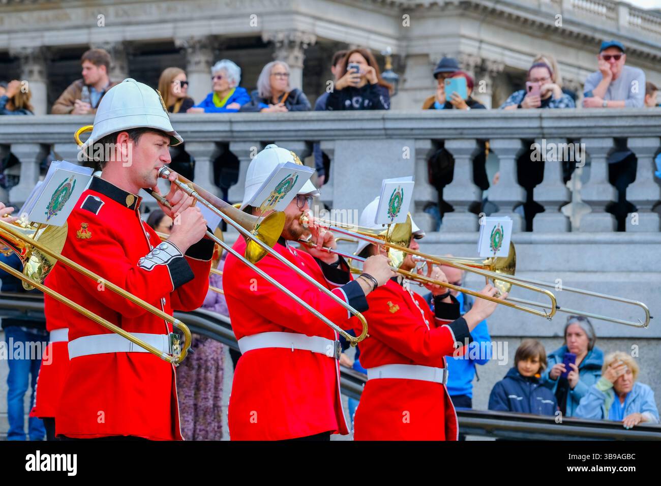 London, UK. 8th May, 2025. Trafalgar Square marks the 80th anniversary ...