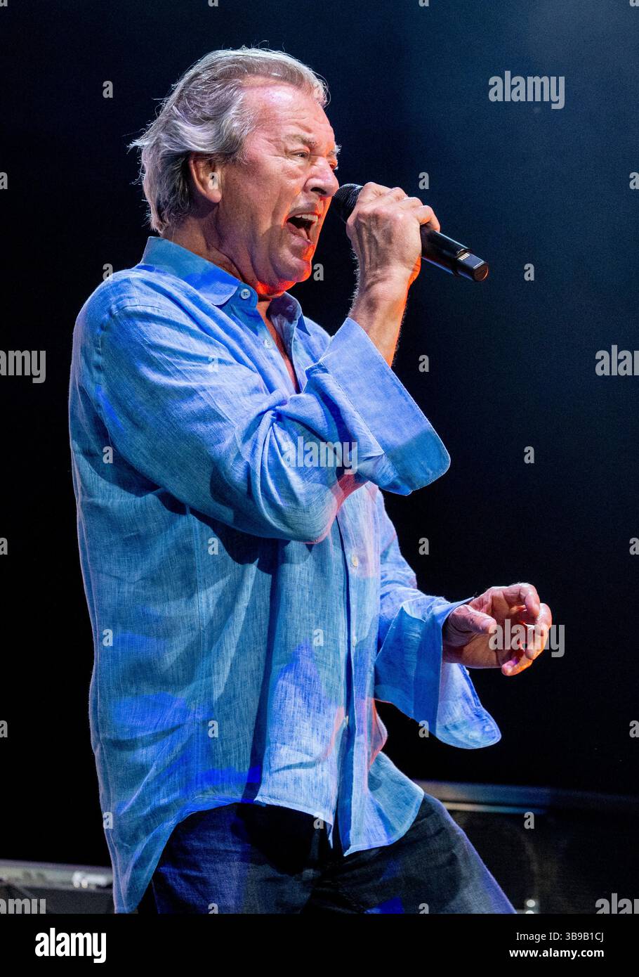 August 17, 2024: Singer IAN GILLAN of Deep Purple performs on August 17 ...