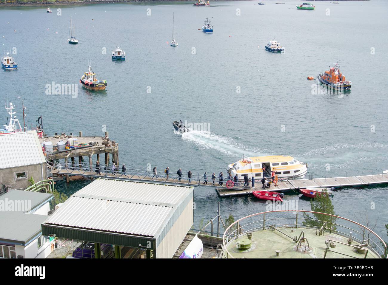 Fishing port in Portree, Isle of Skye, Scotland Stock Photo - Alamy