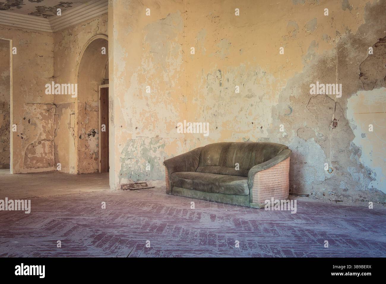 Old abandoned dirty urbex creppy lost place decay Stock Photo - Alamy