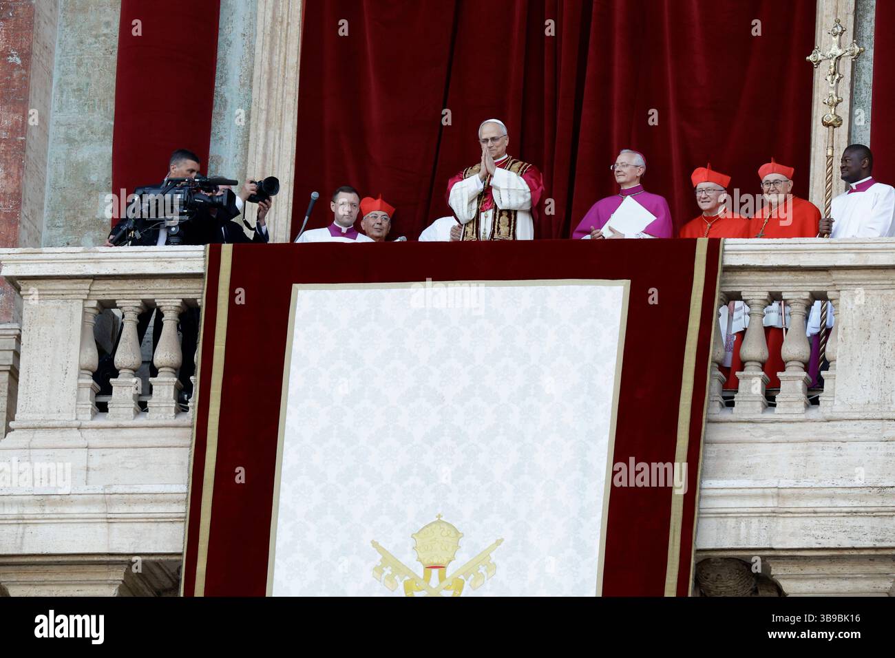 VATICAN POPE VOTE CONCLAVE Vatican City, Vatican - Cardinal Robert ...
