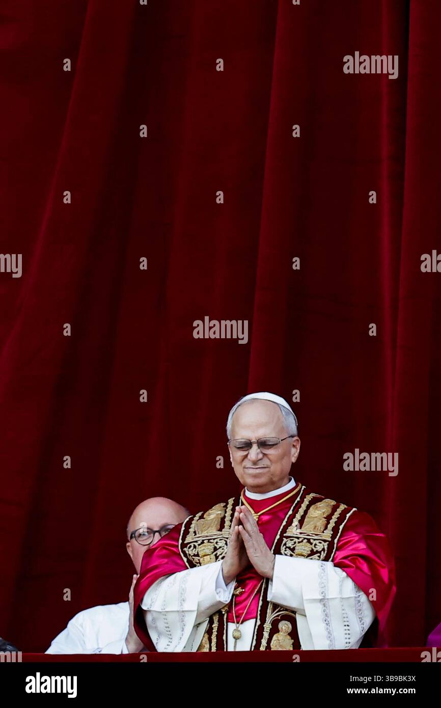 VATICAN POPE VOTE CONCLAVE Vatican City, Vatican - Cardinal Robert ...