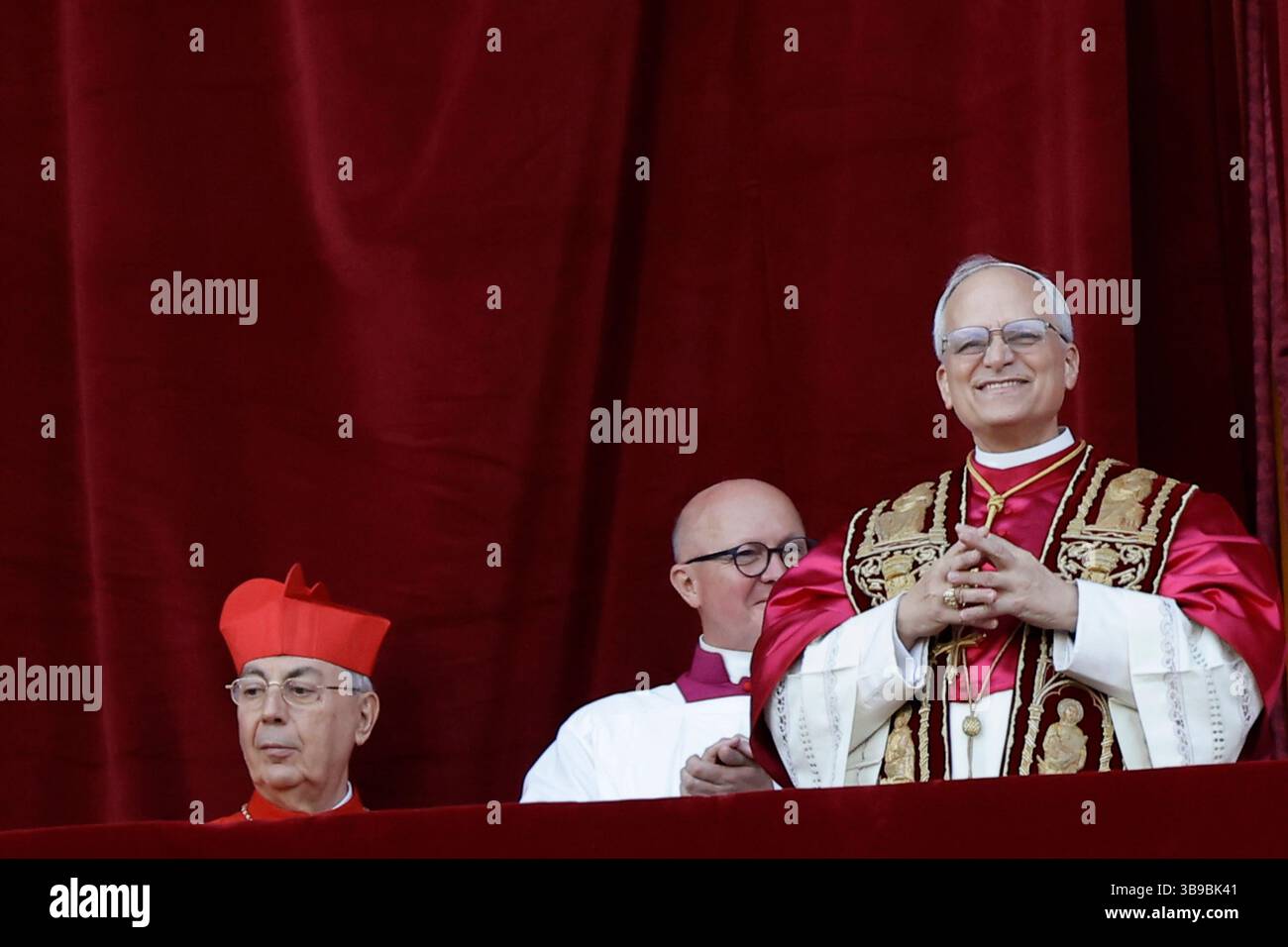 VATICAN POPE VOTE CONCLAVE Vatican City, Vatican - Cardinal Robert ...