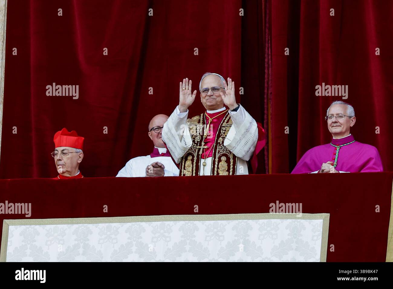 VATICAN POPE VOTE CONCLAVE Vatican City, Vatican - Cardinal Robert ...