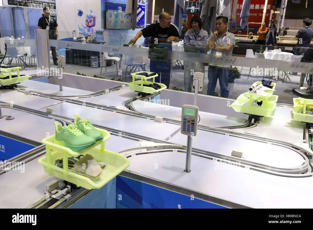 The 2025 Link Fashion Exhibition is held in Shanghai, China, 8 May ...