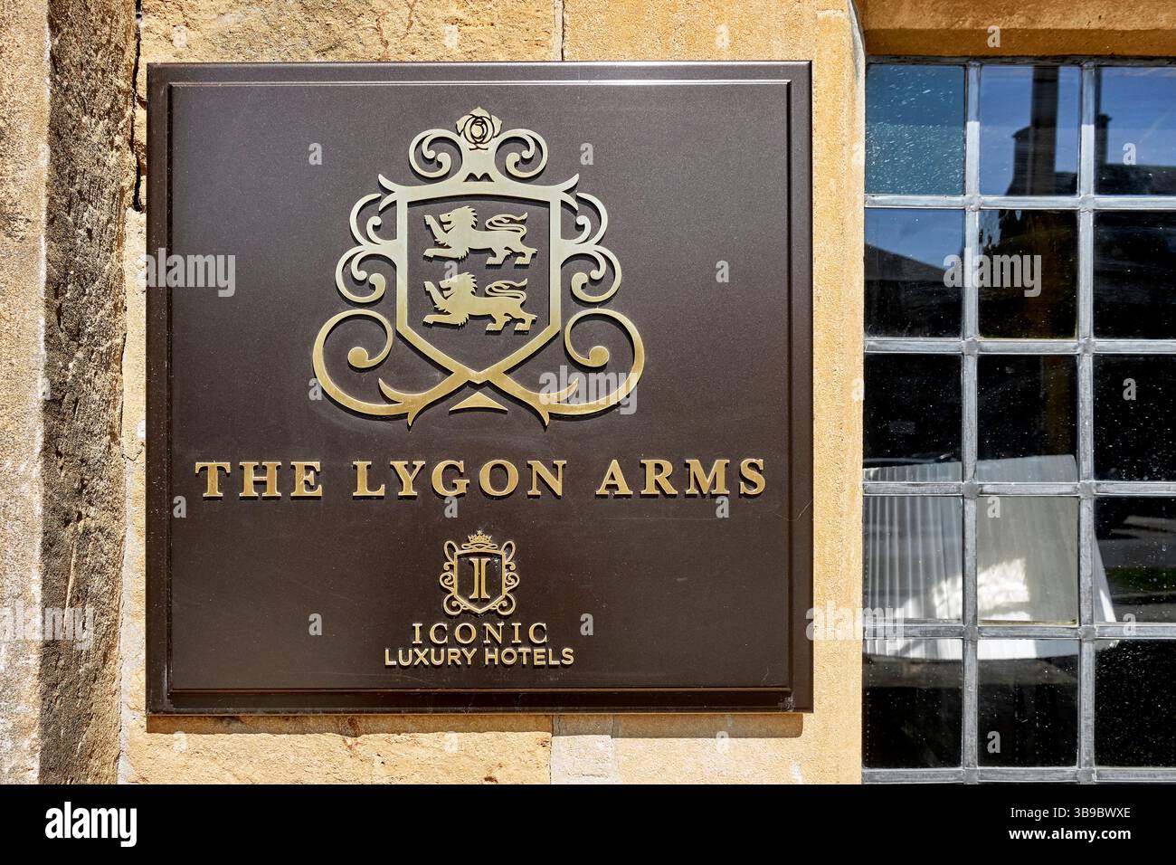 Lygon Arms Hotel, nameplate, Broadway, Cotswolds, England, UK Stock ...