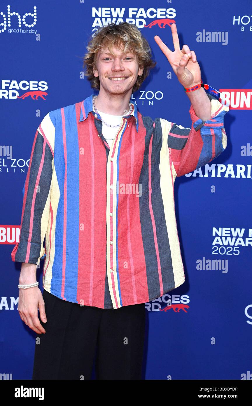 Filip Schnack bei der Verleihung der Bunte New Faces Awards Film 2025 ...