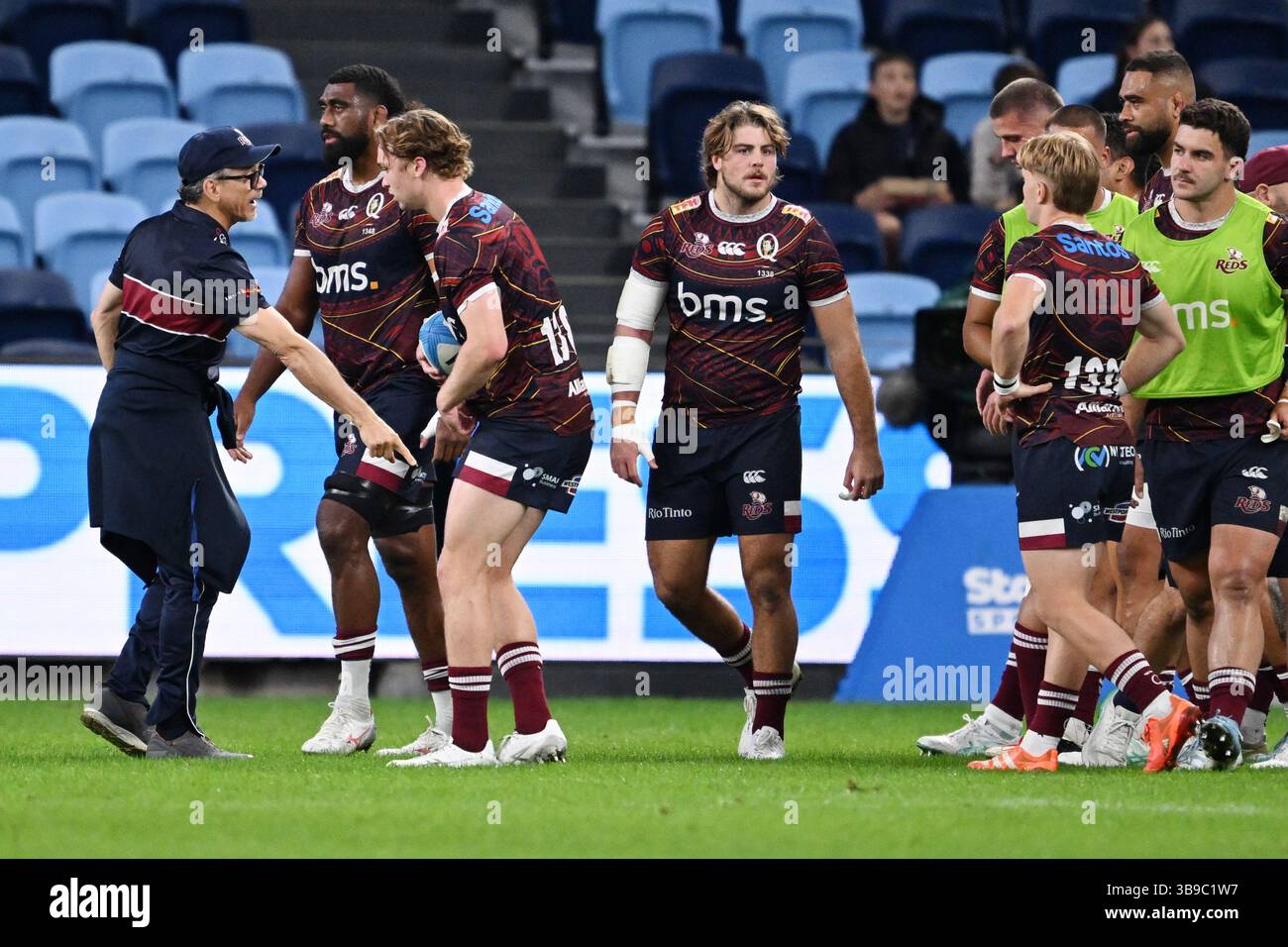 Sydney, Australia. 09th May, 2025. Reds coach Les Kiss (far left ...