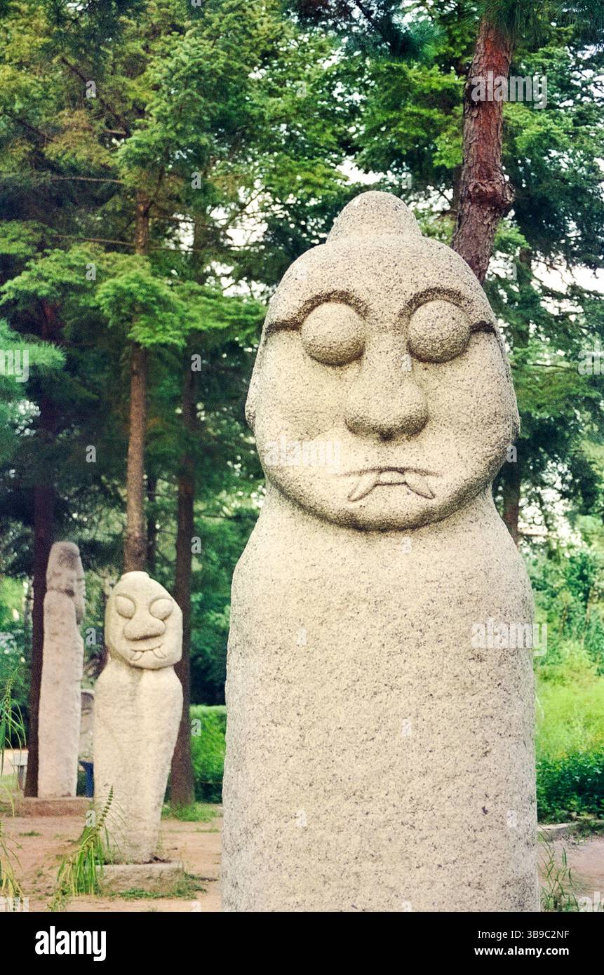 Stone statues surrounded by greenery outside museum in Korea Stock ...